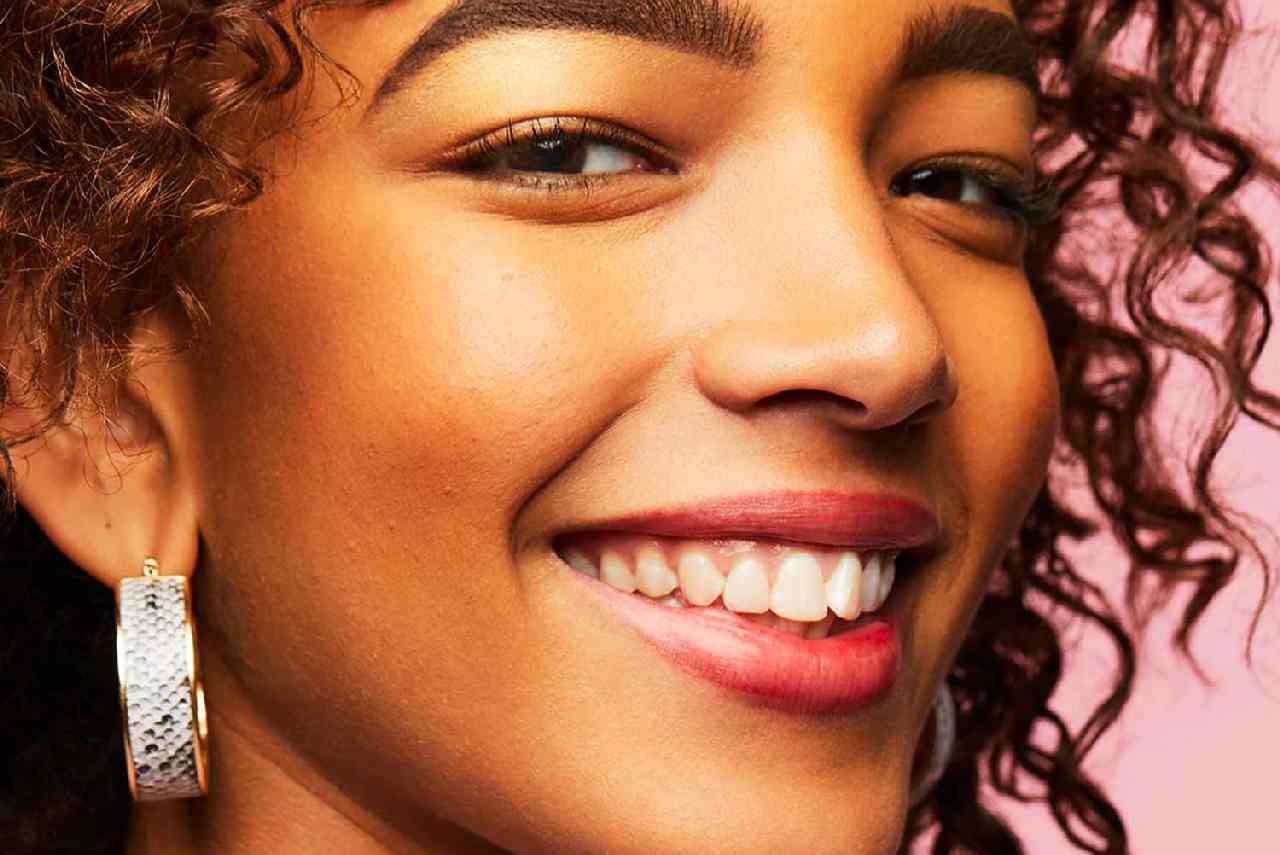 Exactly How to Obtain Completely Curved Brows, Regardless Of Your All ...